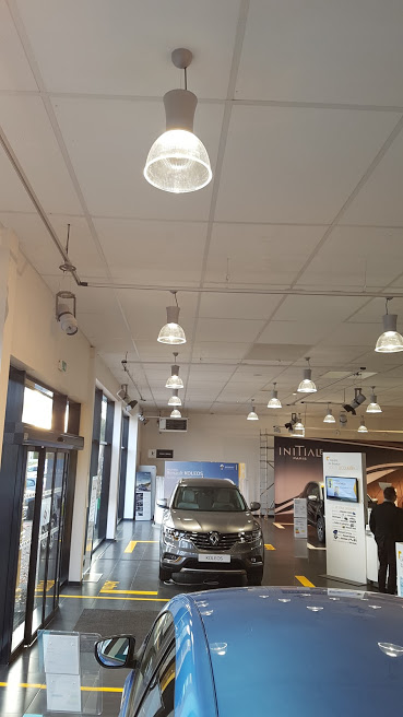 Eclairage show-room concessionnaire automobile Renault Bayeux - Cabléo ...